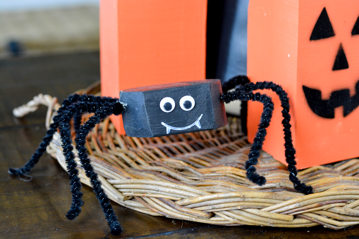 DIY Halloween Spiders