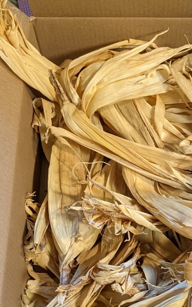 How to Preserve Corn Husks for Crafts