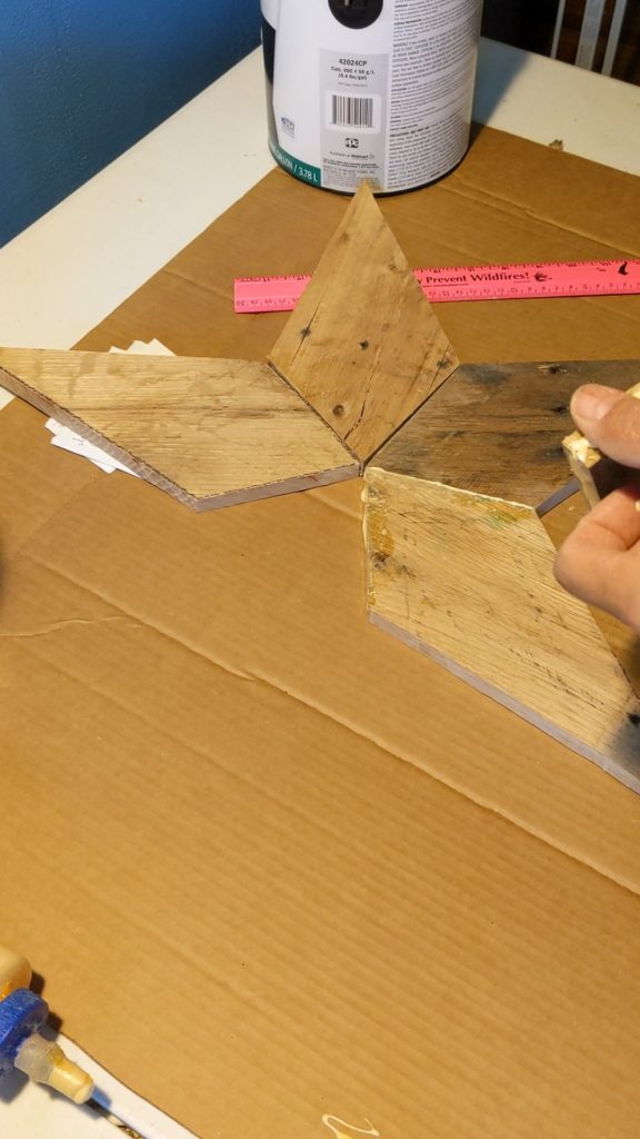 How to build a wooden star