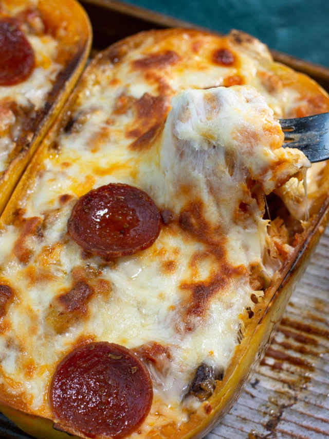 Pizza Stuffed Spaghetti Squash - Farm Life DIY