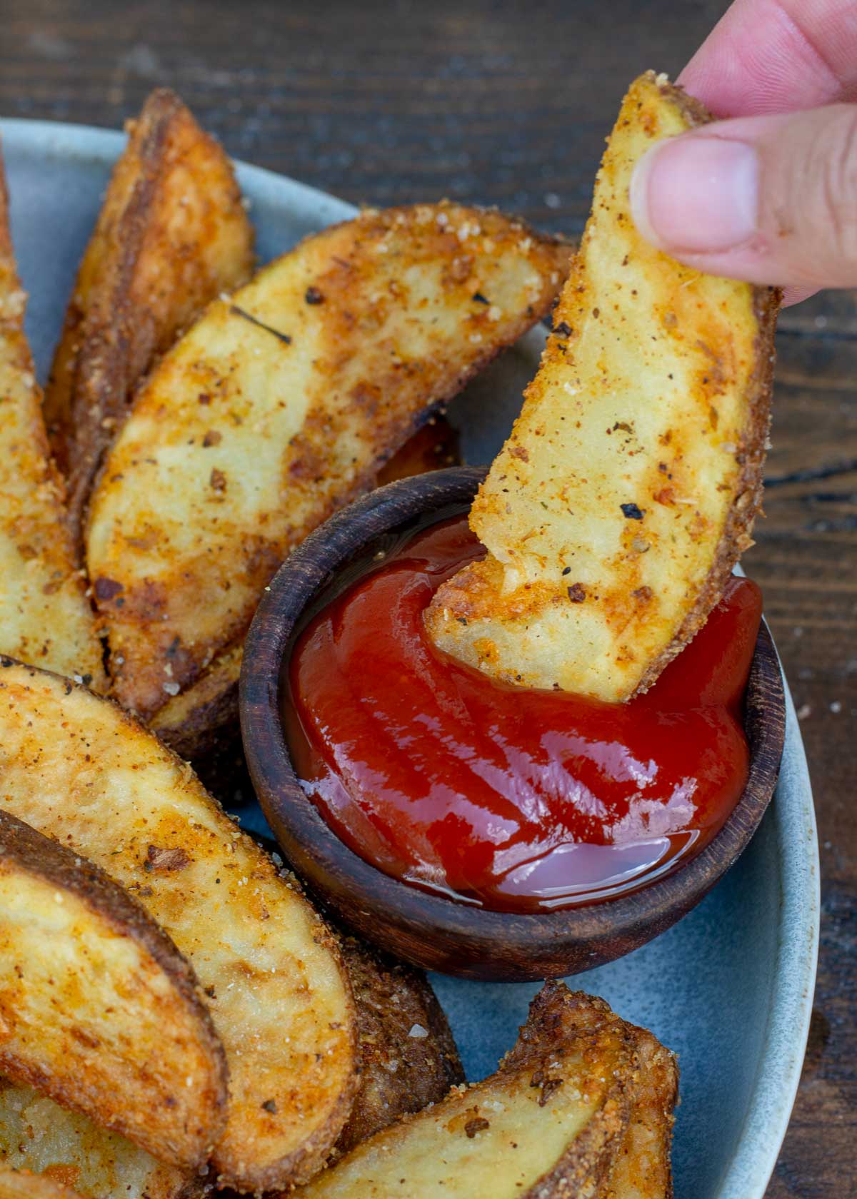 Crispy Baked Potato Wedges